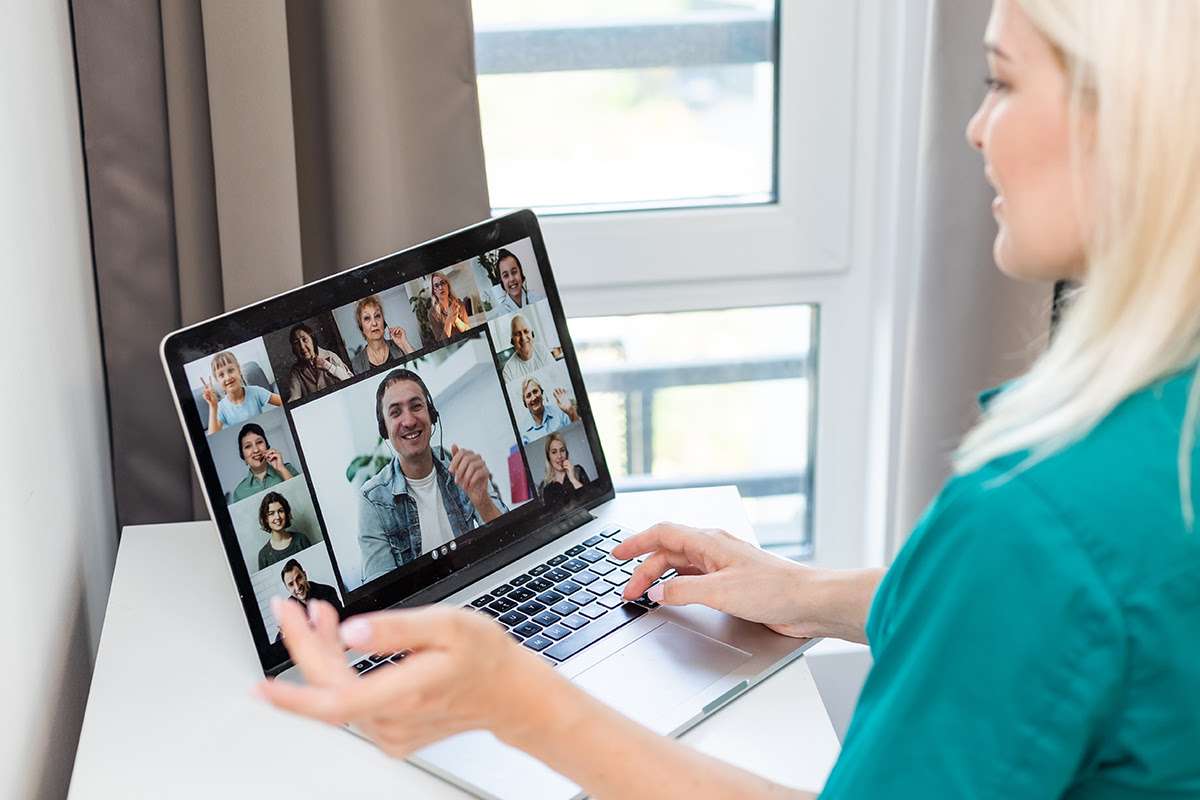 Top 7 Strategies For Connecting Your Hybrid Teams